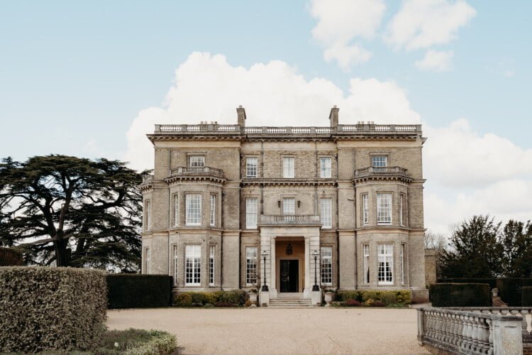 Hedsor House - The Perfect Luxury Wedding Venue - Kamila Nowak